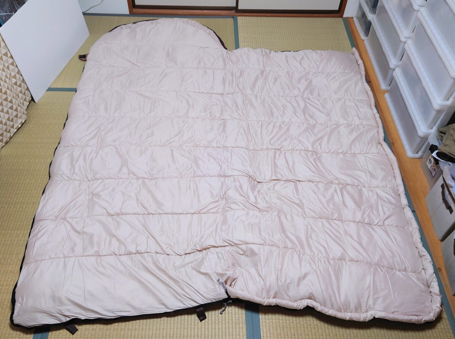 ベアーズロック冬用寝袋 封筒型【FX-503W】の紹介とマミー型【FX-453G】との違いをレビュー！ | 気がるにいっとく